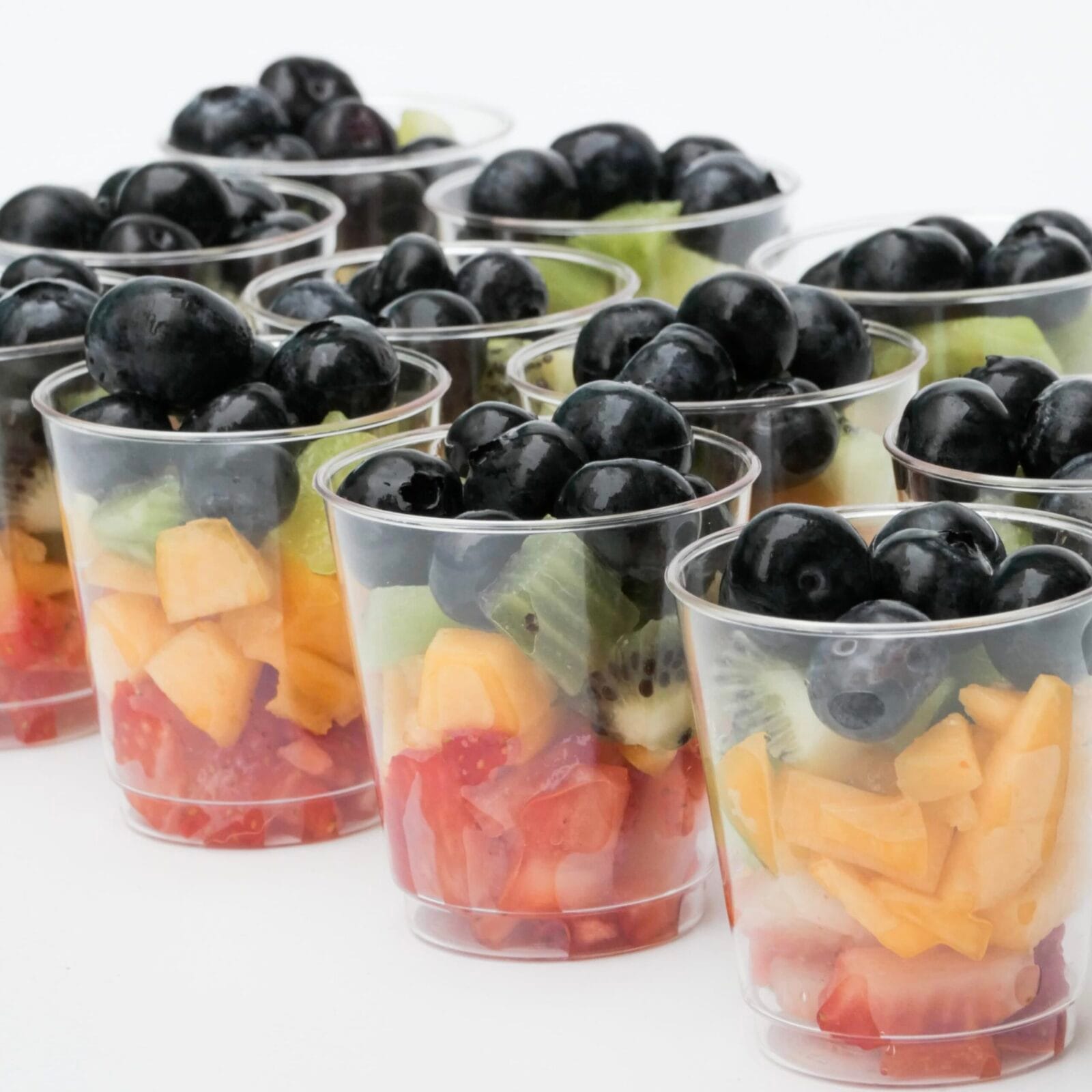 Mini shot frutal - Bocaditos salados y dulces en Lima